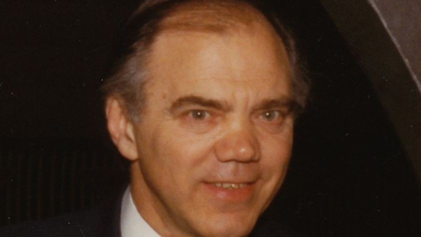 BOWL.com | Ray Bluth